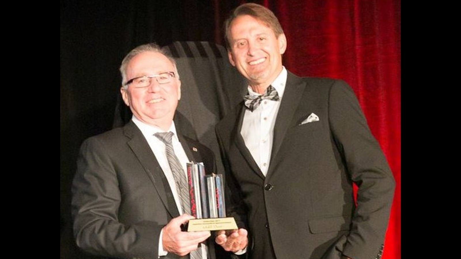 Michel Parent, directeur des opérations de l’APTR, reçoit le prix ...